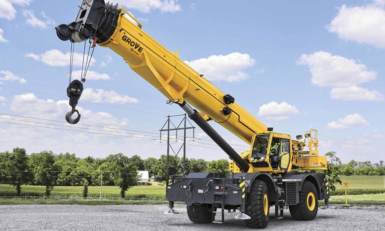 Manitowoc launches upgraded Grove GRT8100-1 rough-terrain crane